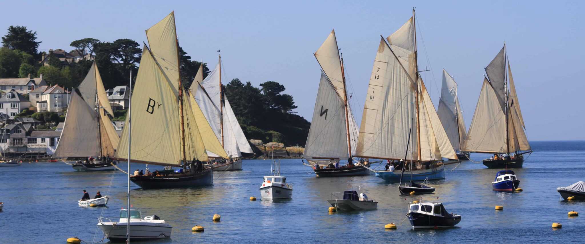 Hold on the Peak, up on the Throat! Gaff Rig Sailing